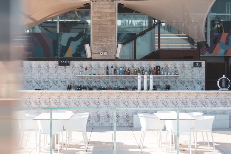 Go Beach Barcelona | Pool Party Barcelona | Beach Club in Barcelona