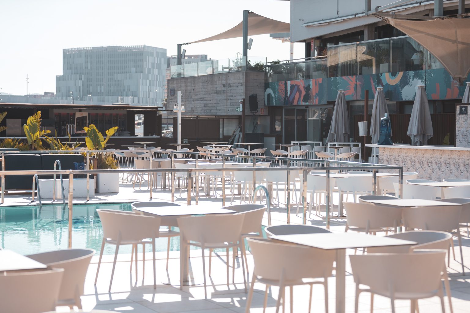 Go Beach Barcelona | Pool Party Barcelona | Beach Club in Barcelona